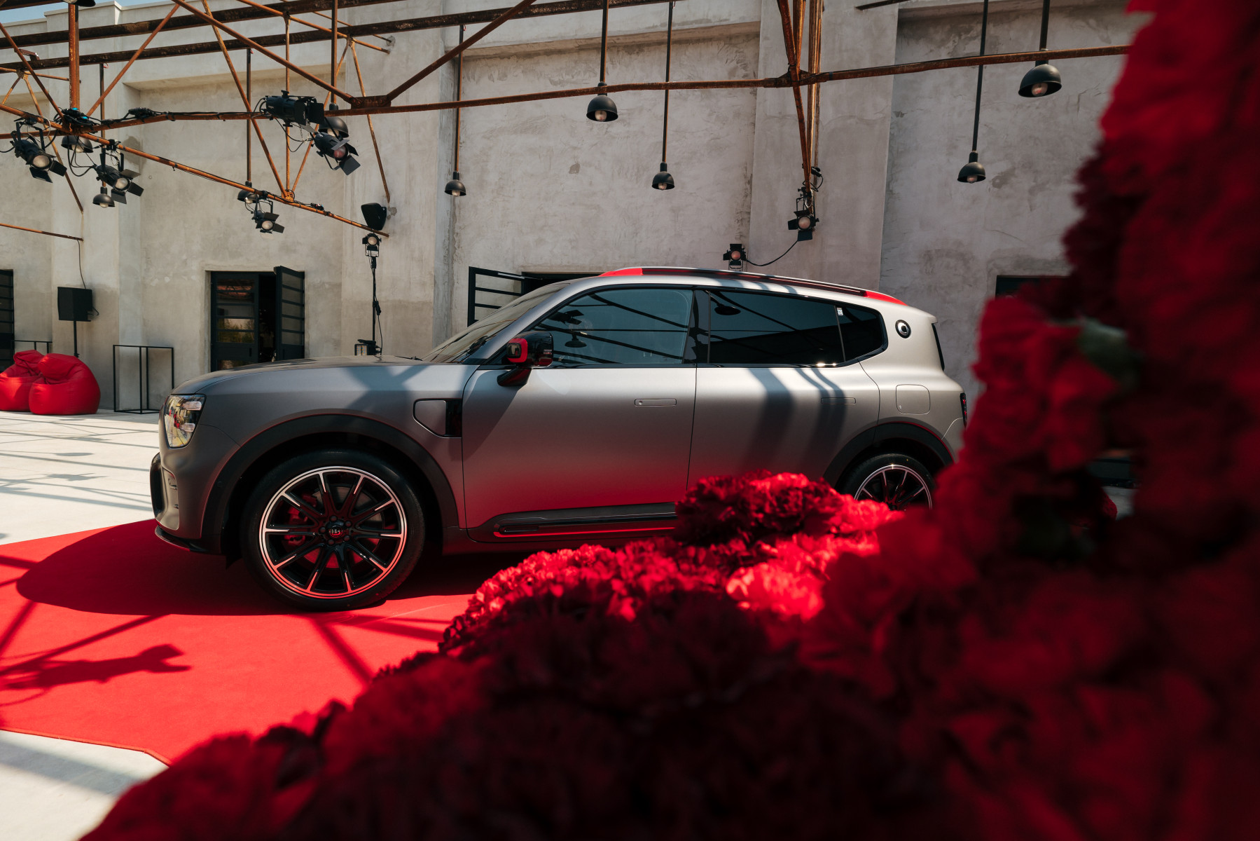 A Lasting Moment: smart #5 BRABUS Debuts at Milan Design Week