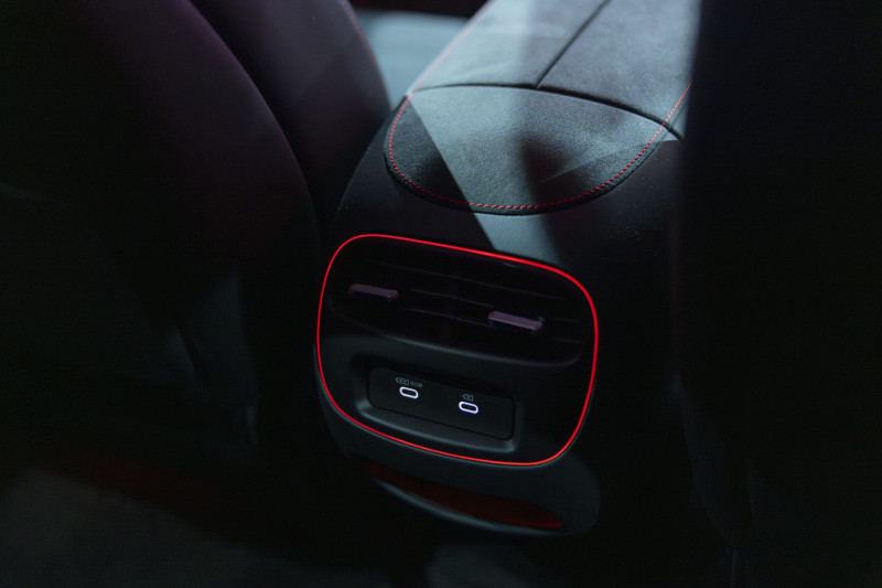 Made to Stand Out: World Premiere of the smart #5 BRABUS