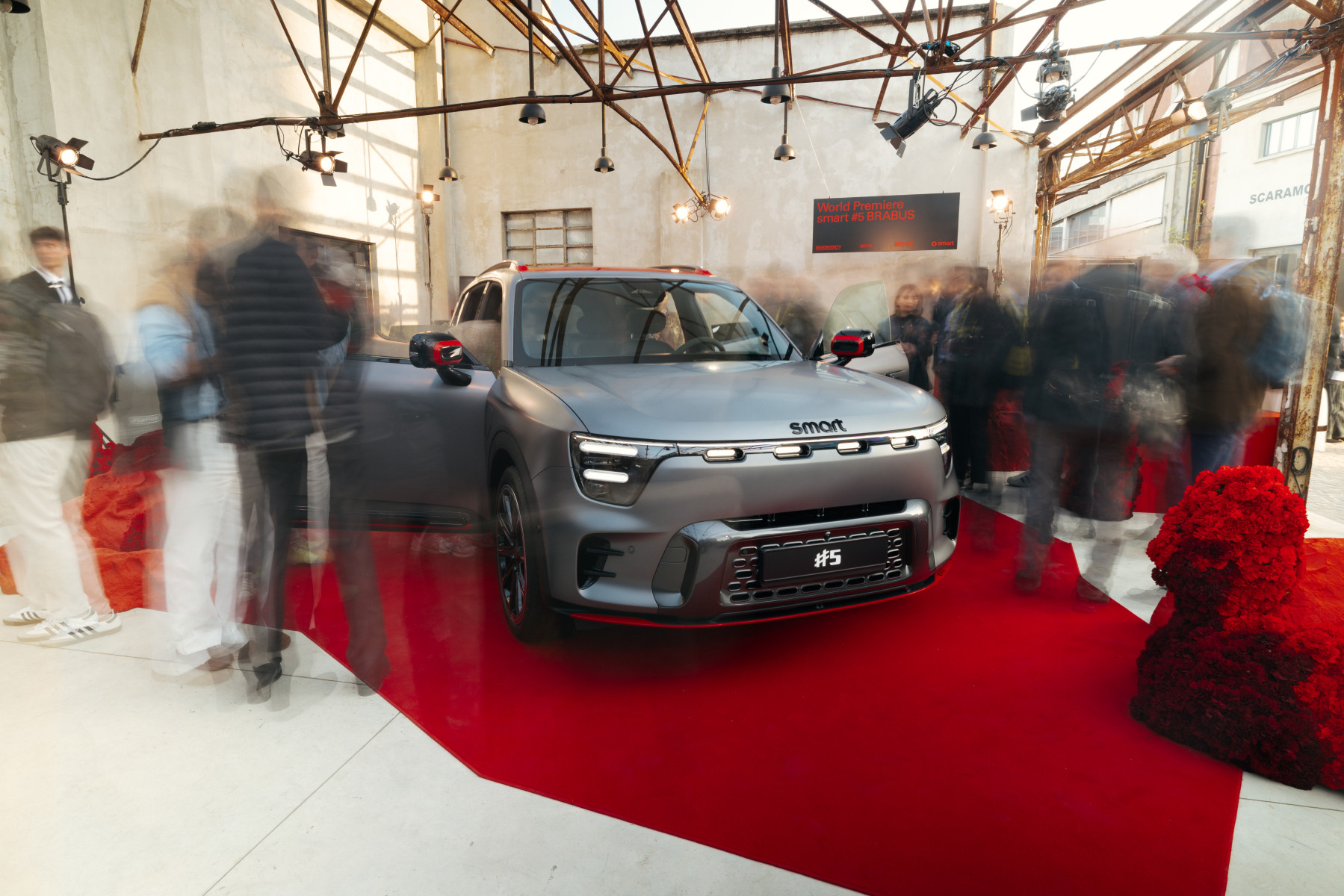 A Lasting Moment: smart #5 BRABUS Debuts at Milan Design Week