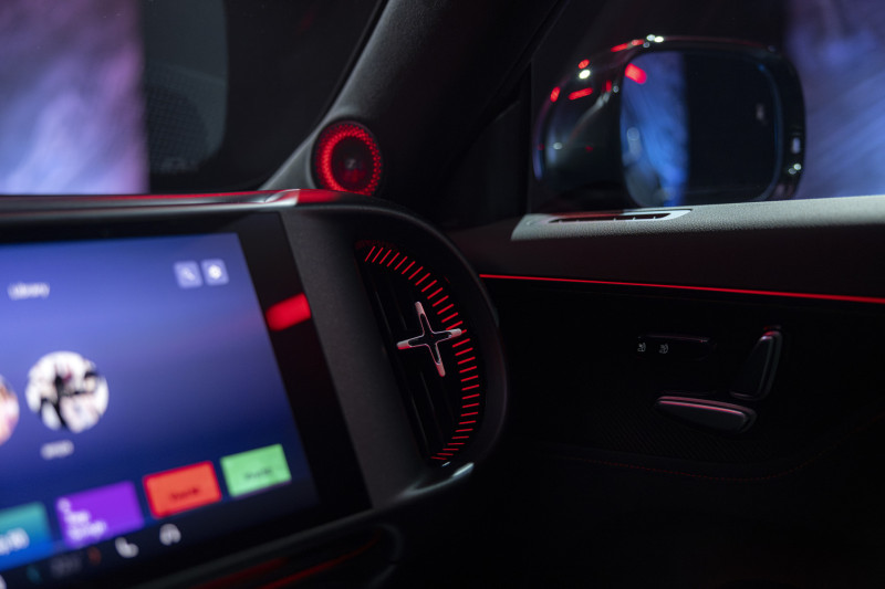 Made to Stand Out: World Premiere of the smart #5 BRABUS