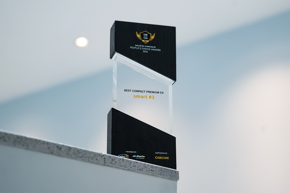 smart #3 premiata come “Miglior EV Premium Compatta” ai Car of The Year ...