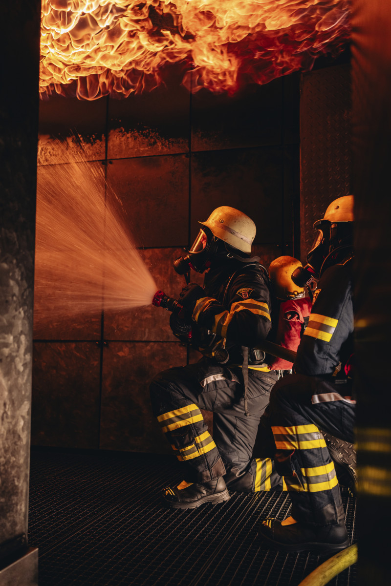 Super lightweight and quick to dry: The GORE-TEX brand and HAIX present the first fire boots ...