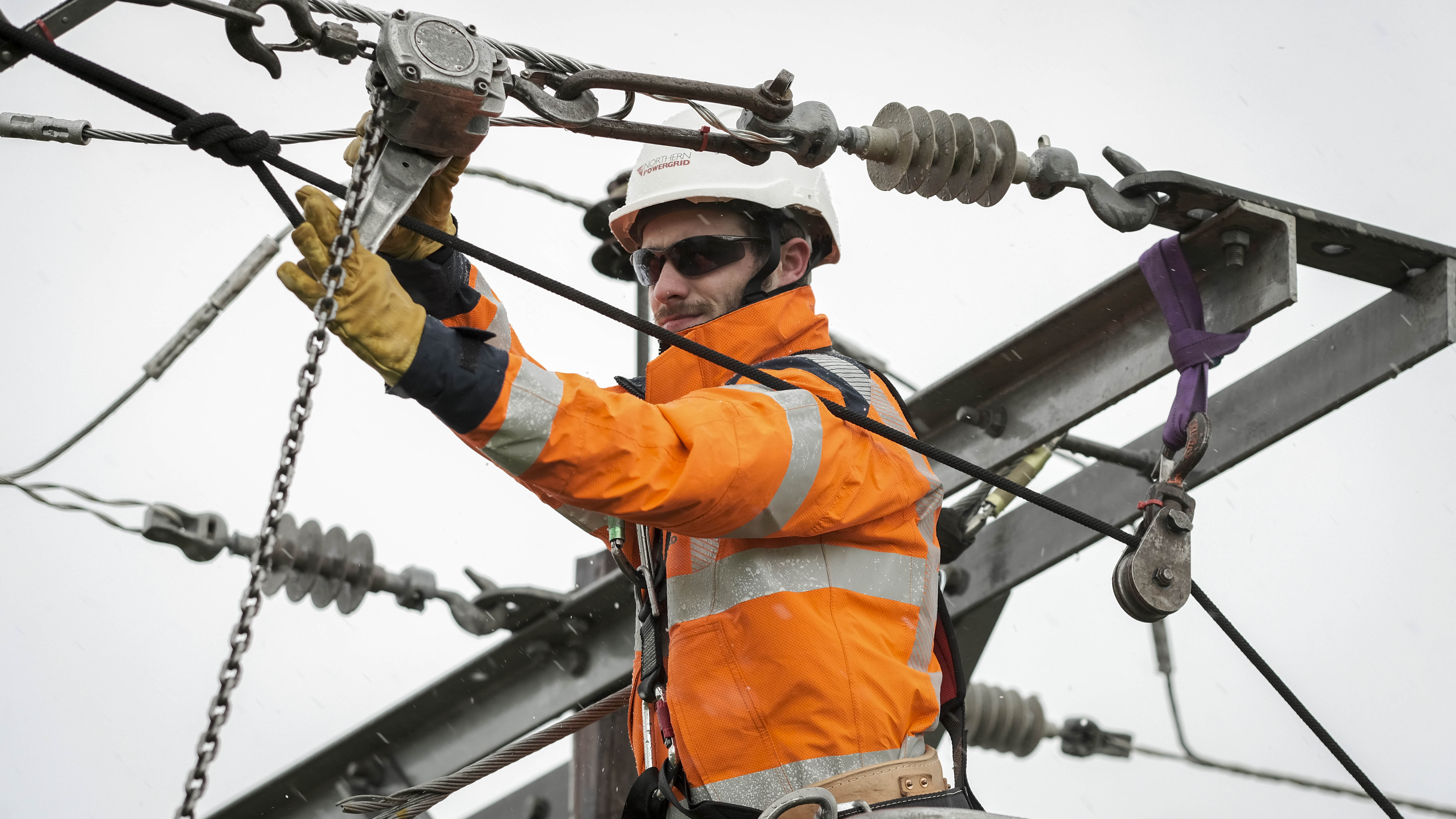 Northern Powergrid engineers test arc rated GORE-TEX PYRAD® products