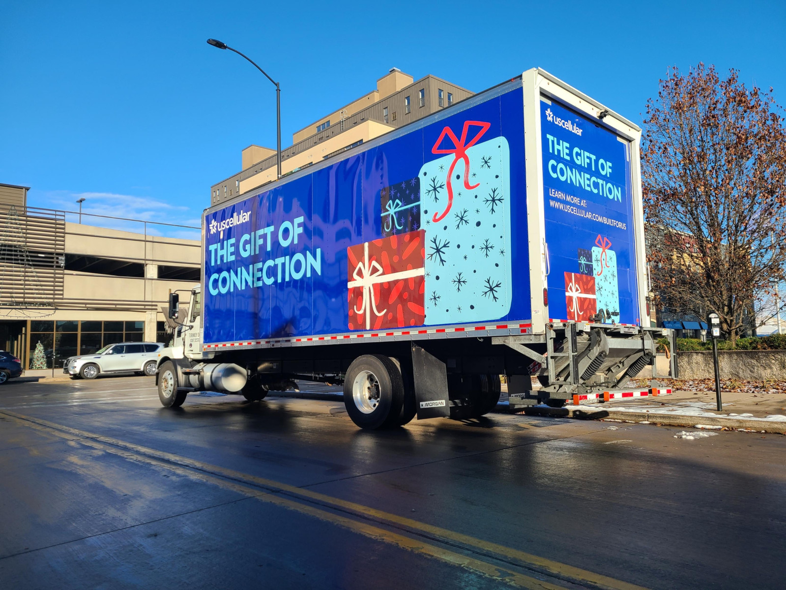 UScellular's Gift of Connection Program Connects People to What Matters ...
