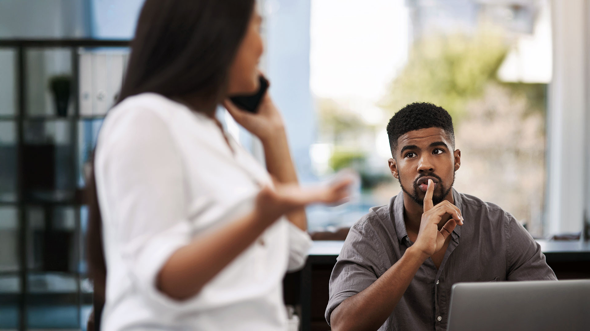 UScellular: Mind Your Manners for Cellphone Courtesy Month
