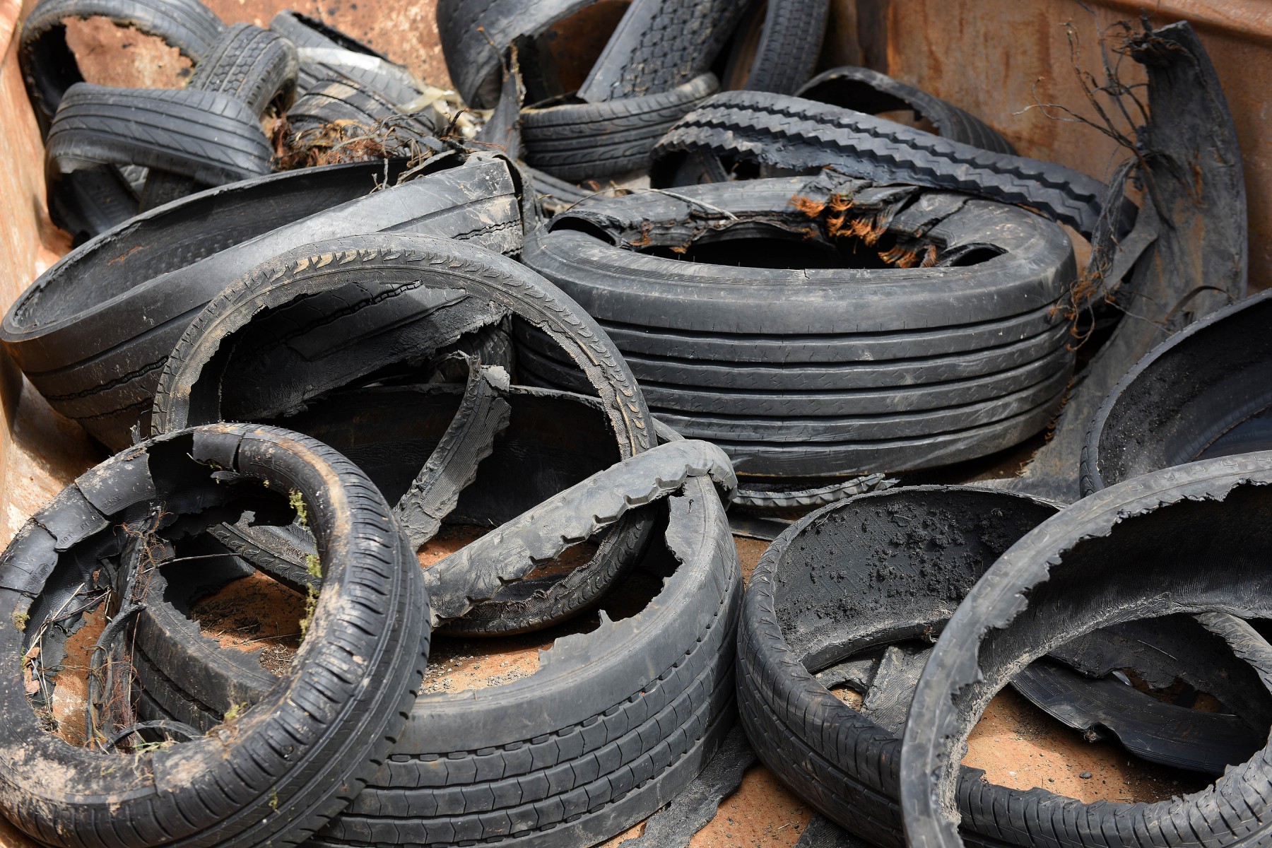 Bridgestone's tyre debris study continues to shine a light on highway ...