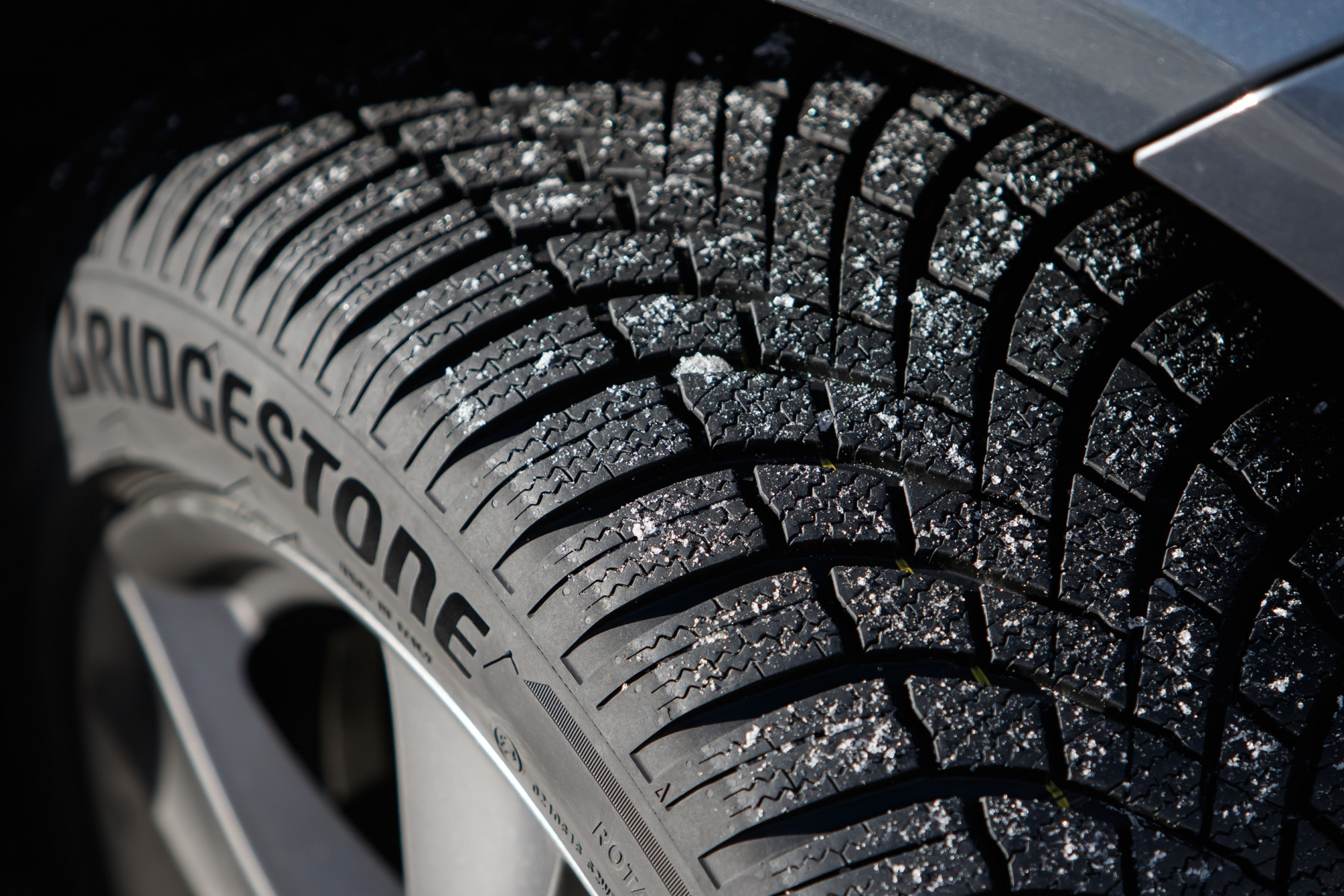 Bridgestone Blizzak LM005 setzt Serie fort