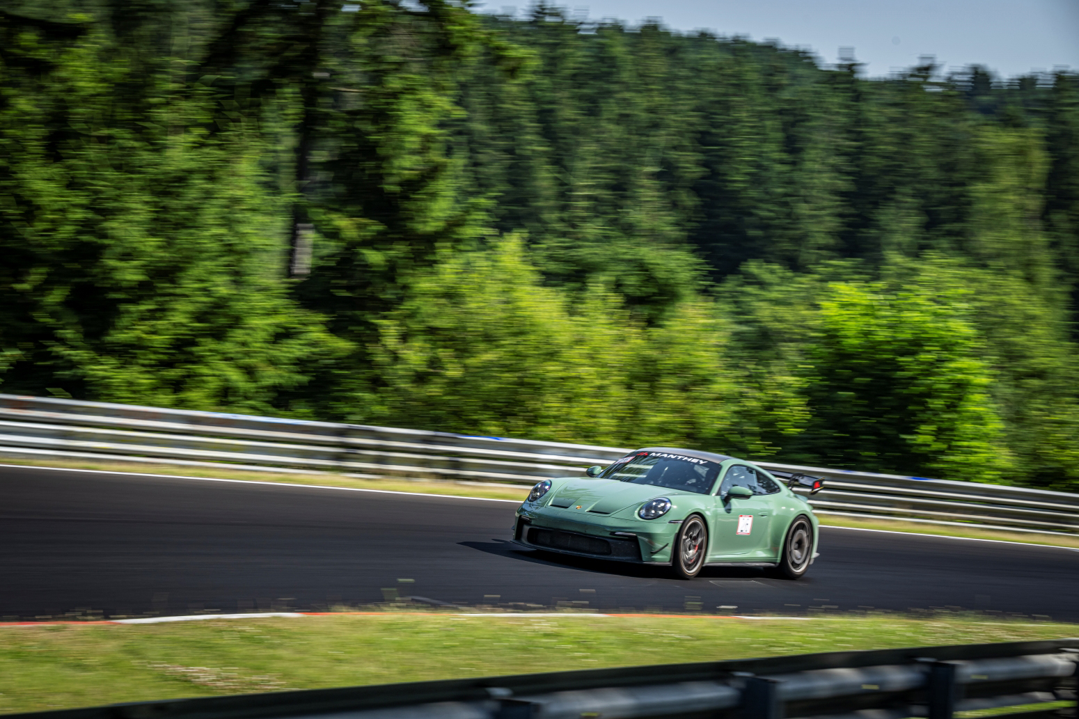 Bridgestone bringt Ultra-High-Performance zum sport auto ...