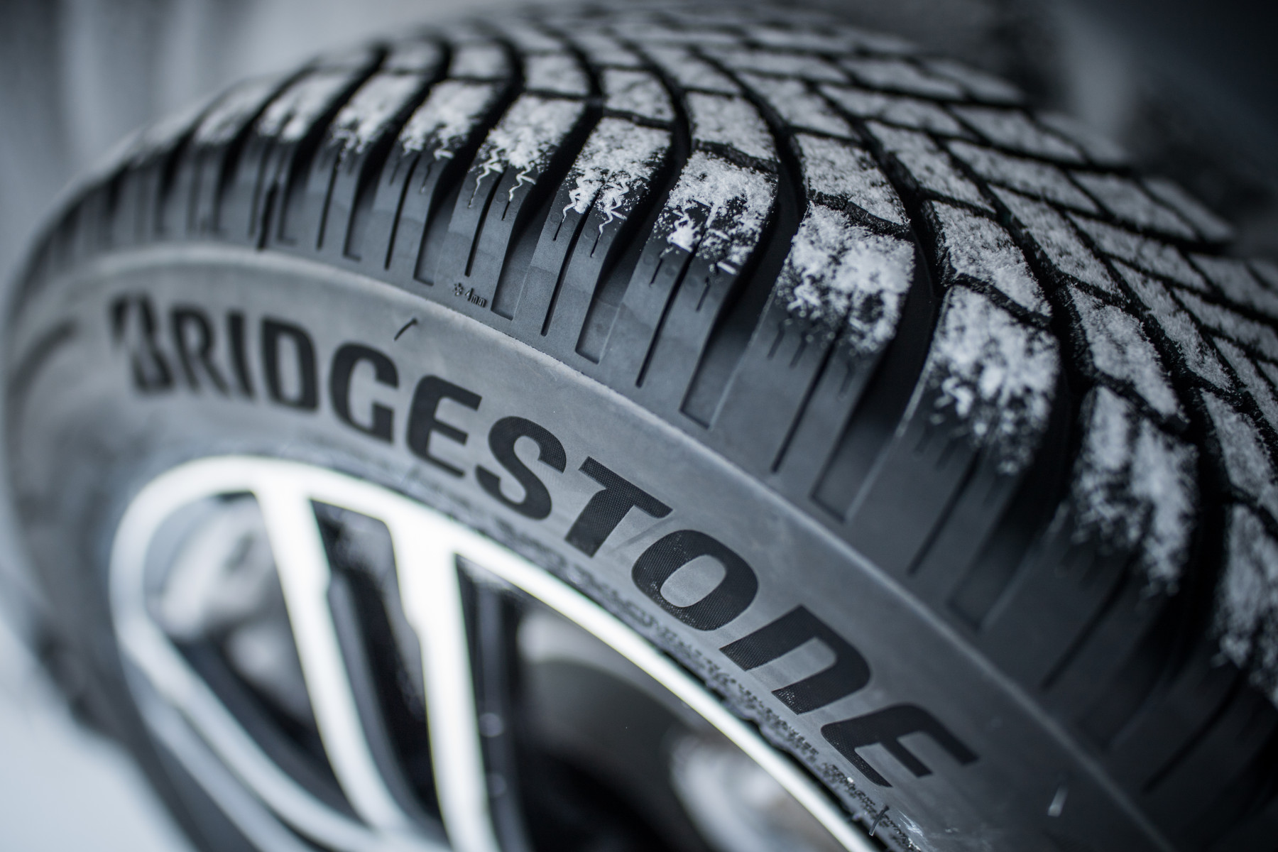 Bridgestone desarrolla neumáticos premium a medida para los nuevos ...