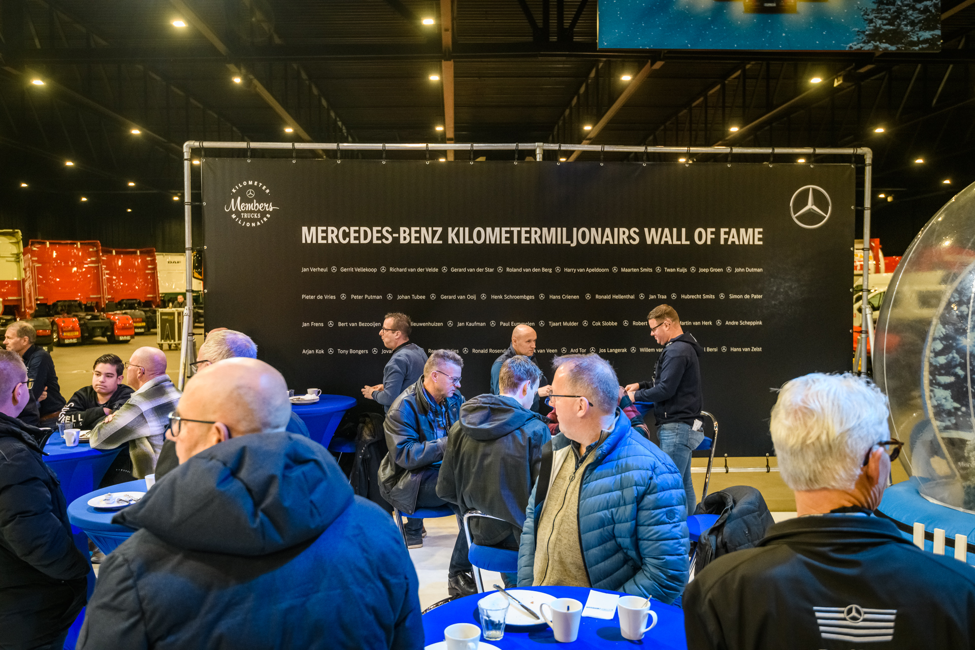 Daimler Truck Nederland zet kilometermiljonairs in het zonnetje
