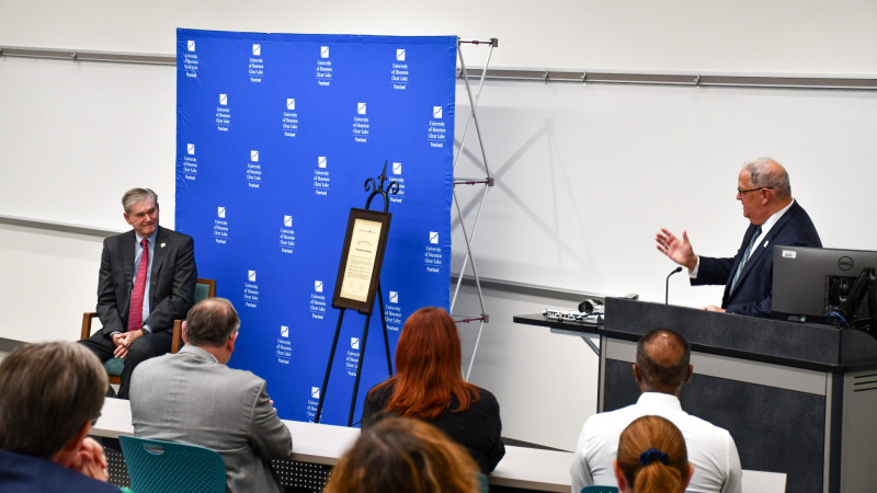 UHCL Honors State Representative Ed Thompson for dedication to STEP