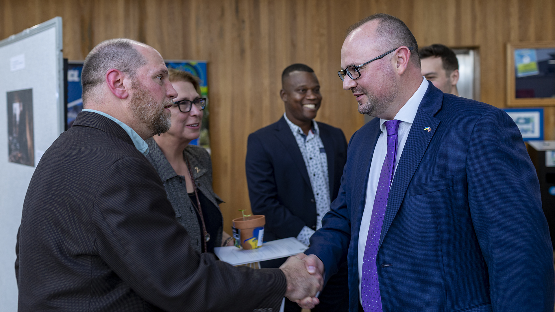 Consul General of Ukraine talks war, diplomacy in presentation at UHCL