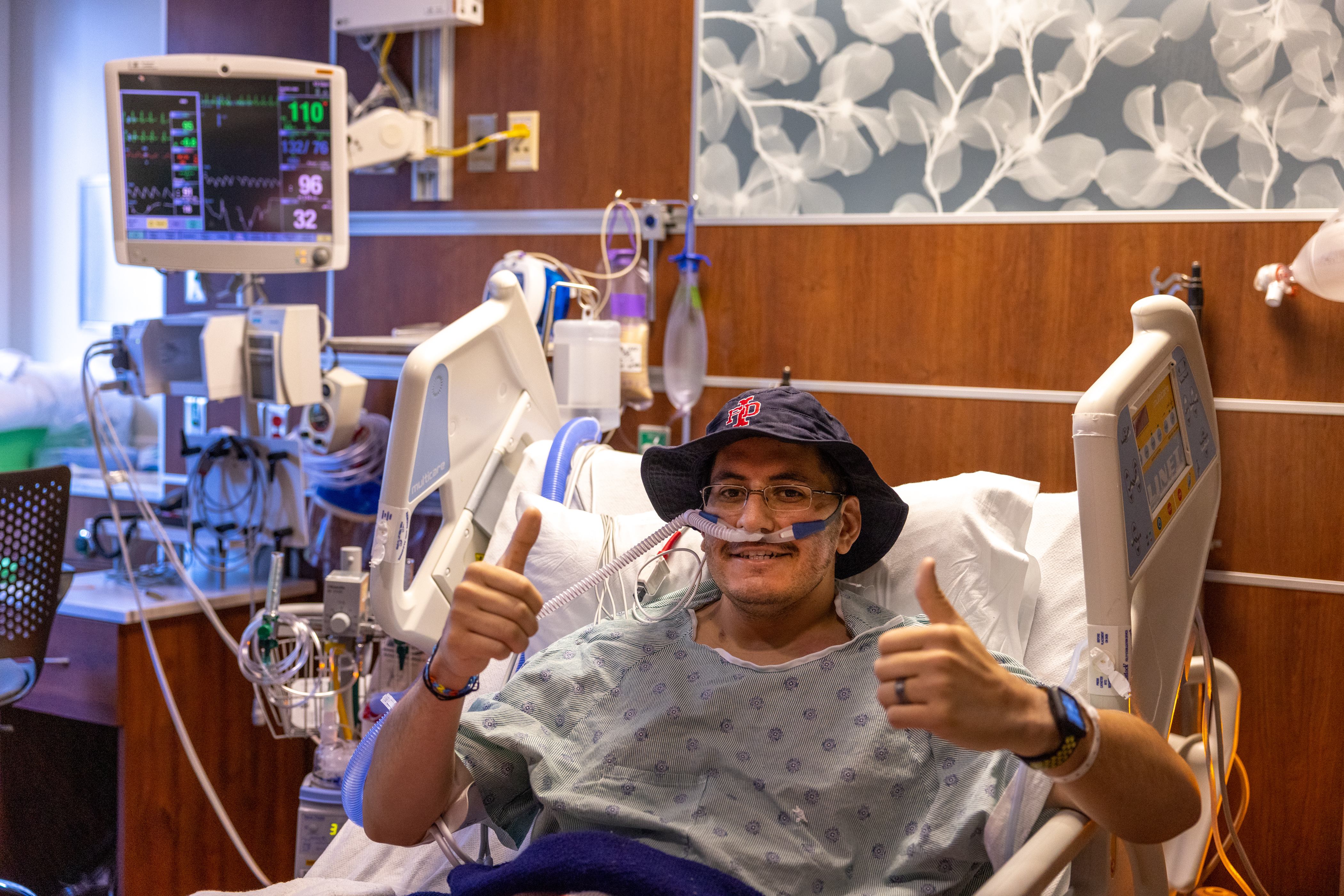 Diagnosed with terminal cancer, an Illinois firefighter takes his final ...