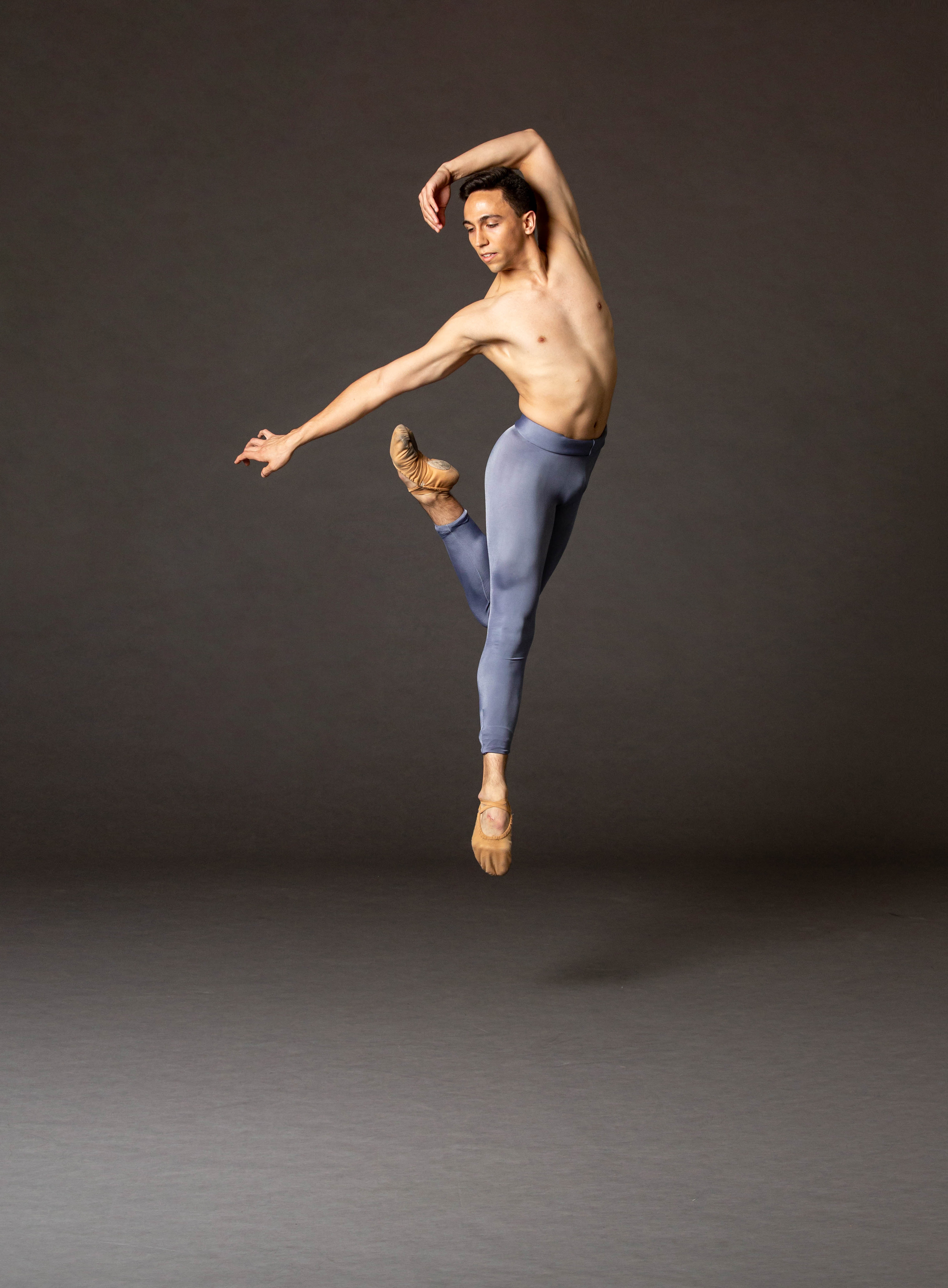 Professional dancer back on his toes after paralyzing spinal cord injury