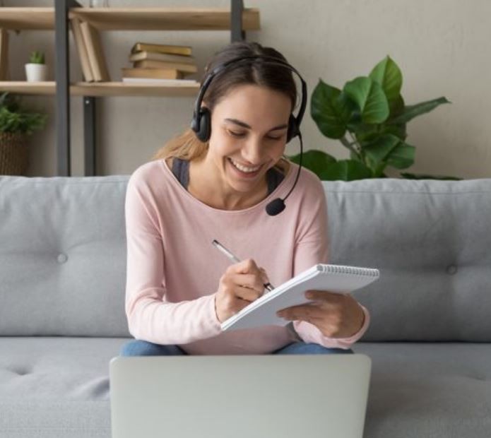 IUBH STUDY PROVES: DISTANCE LEARNING PROMOTES CAREER AND QUALITY OF LIFE