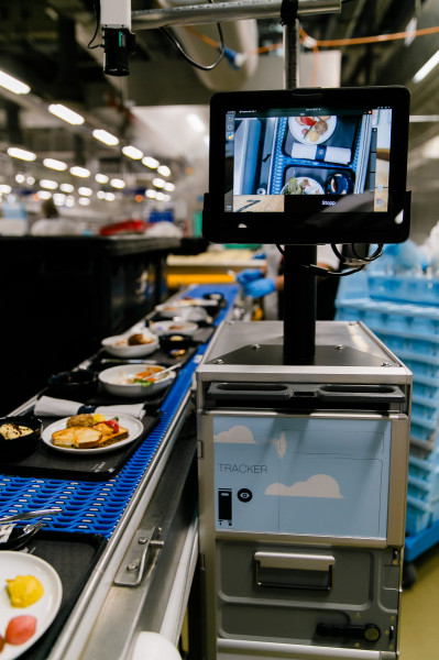 Lufthansa Group uses artificial intelligence to reduce food waste