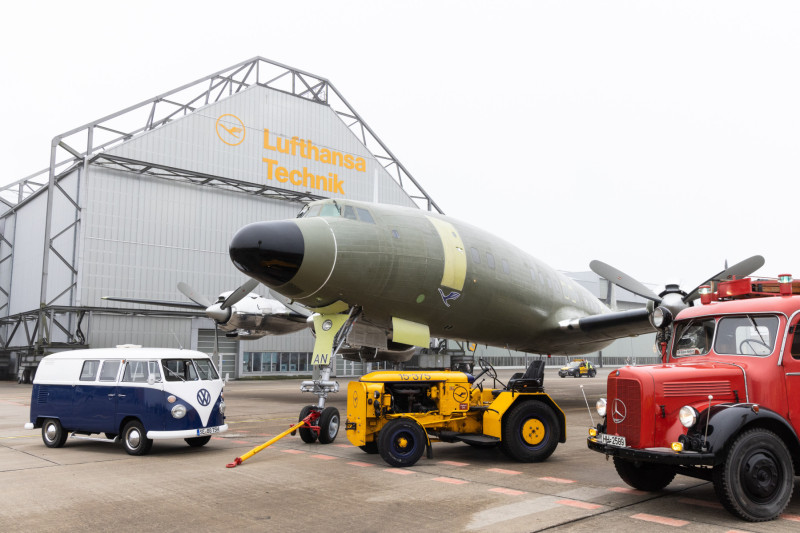 Lufthansa: Roll-out legendärer Lockheed Super Star