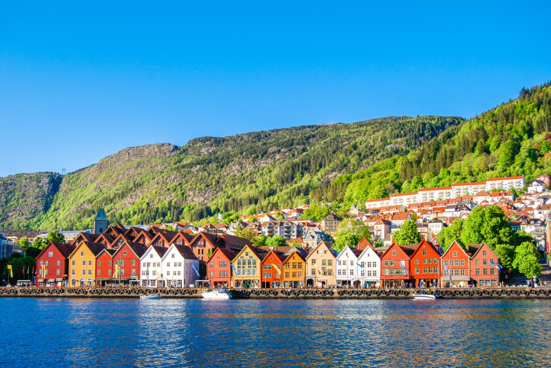Lufthansa Group: In summer 2026, with over 14,000 weekly connections to ...