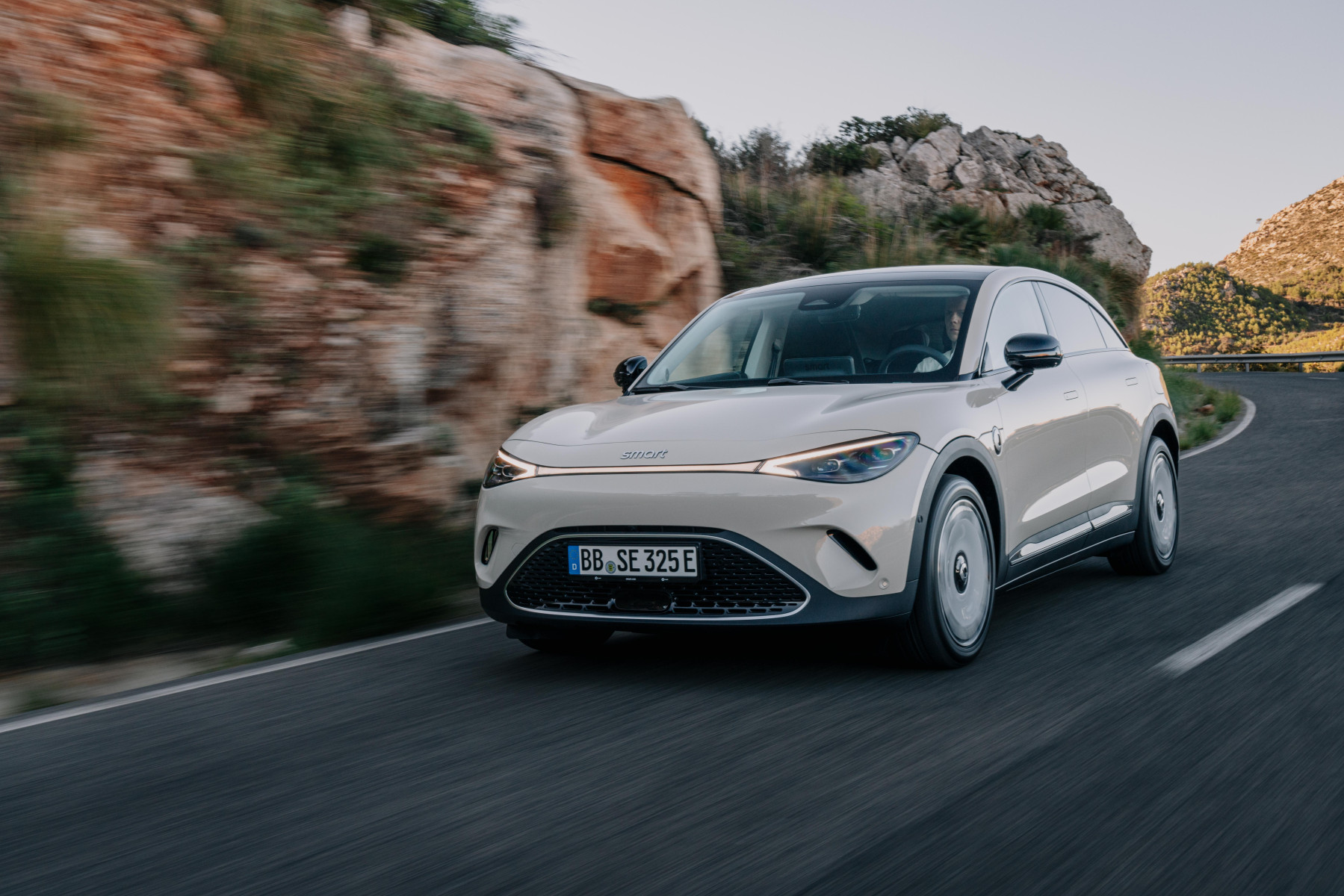 New smart #3 SUV coupé hits European roads for the first time