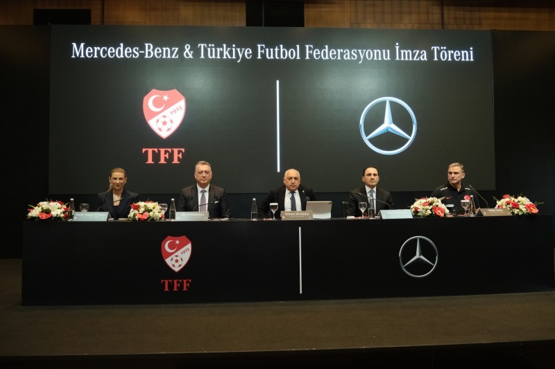 Mercedes-Benz, Türk Futboluna Desteğini Artırıyor