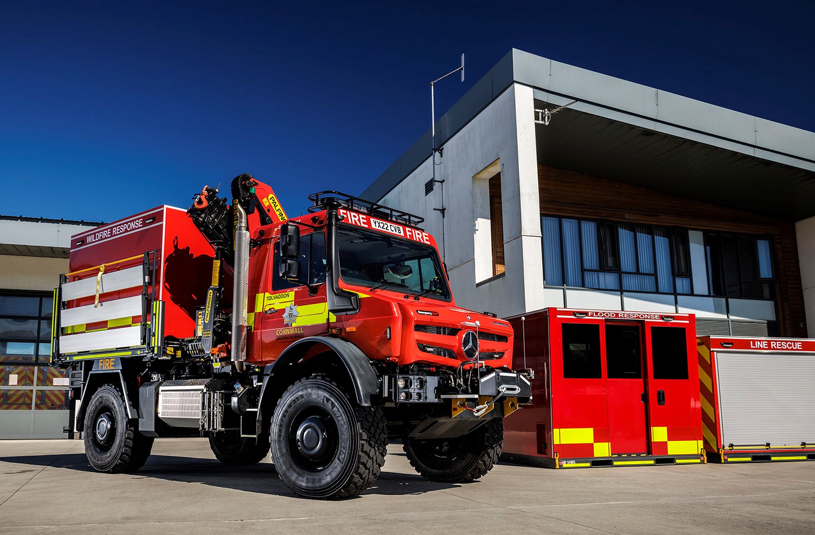 Multi-role Mercedes-Benz Unimog adds flexible, ‘go anywhere’ capability ...