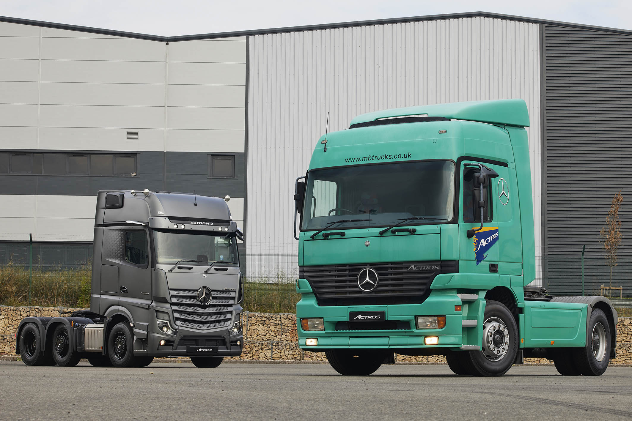 Evolution of an icon: Mercedes-Benz Trucks celebrates 25 years of the ...