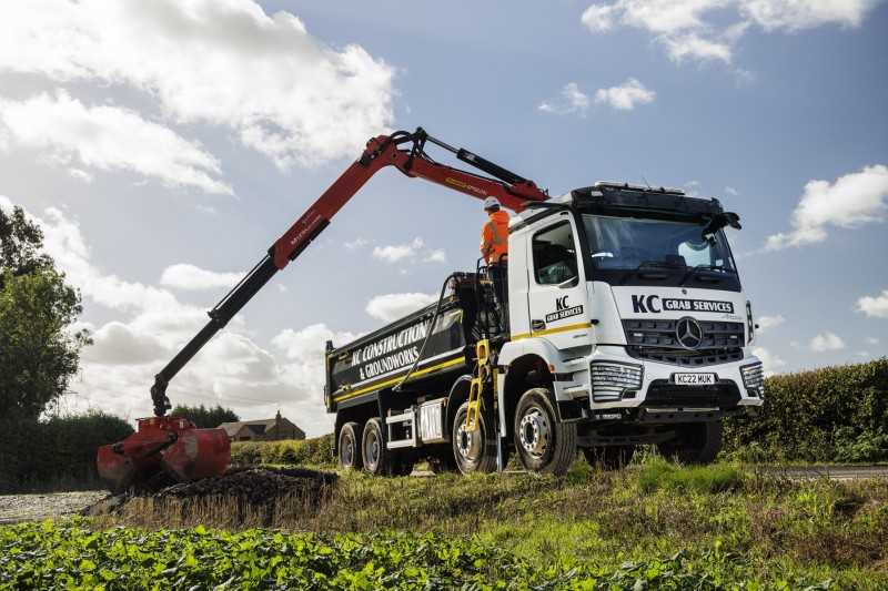 KC Construction grabs its first new Mercedes-Benz Arocs from Midlands ...