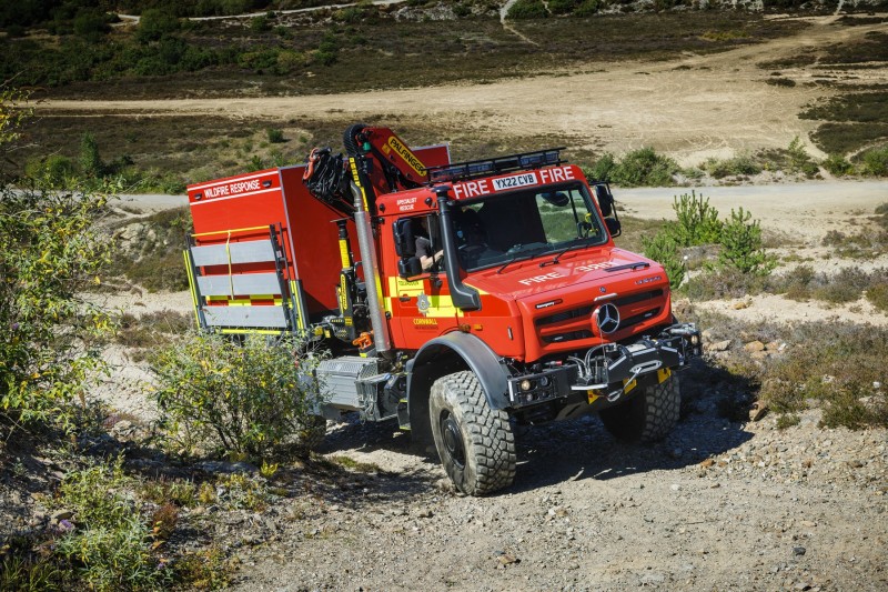 Multi-role Mercedes-Benz Unimog adds flexible, ‘go anywhere’ capability ...