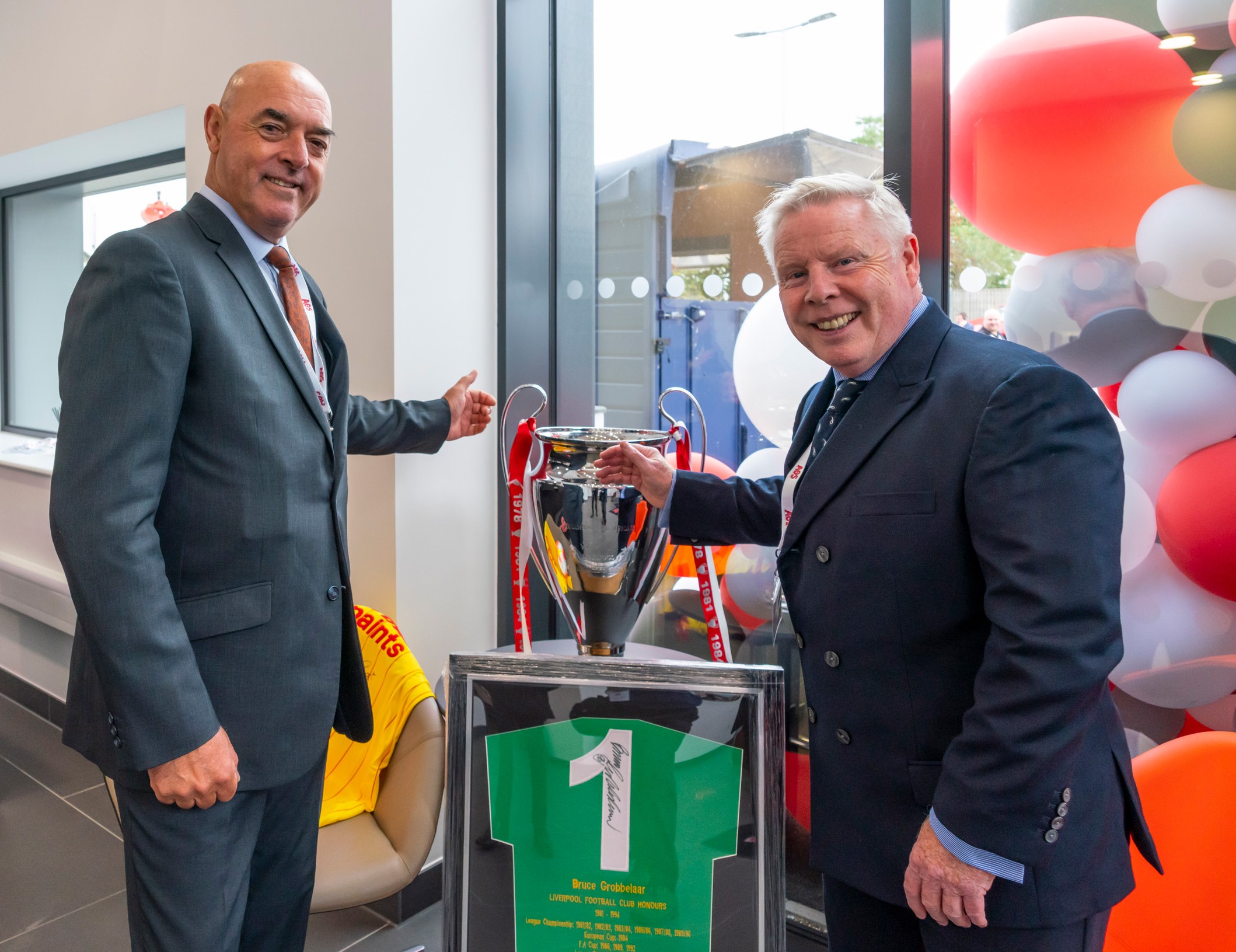 It’s ‘up, up and away’ as AGS opens its £6-million Heathrow workshop ...