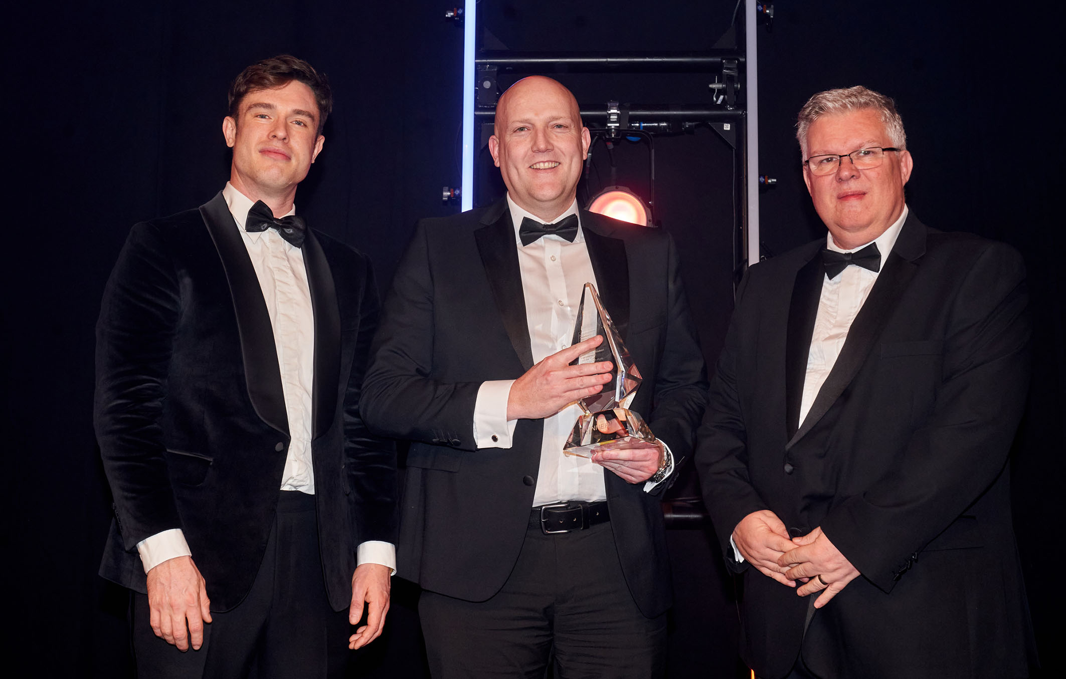 Mercedes-Benz Trucks lands a sensational awards double and now sets its ...