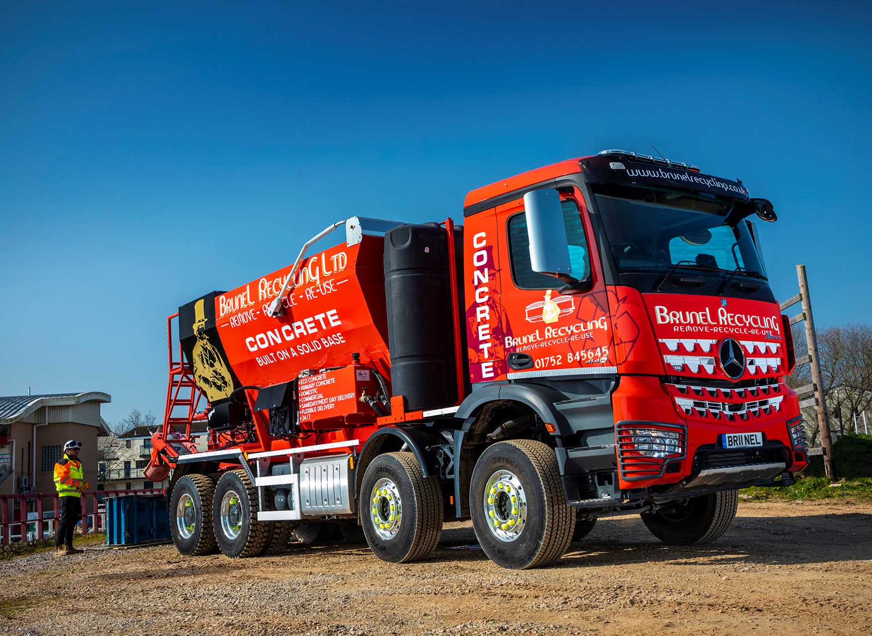 Mercedes-Benz Trucks Dealer Rygor mixes it up for Brunel Recycling