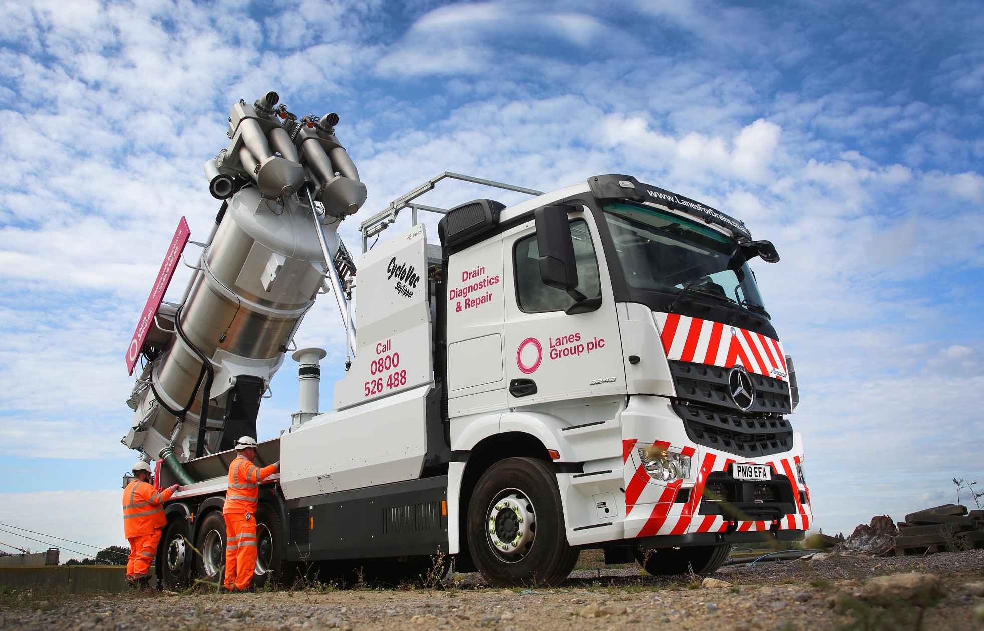 Manoeuvrable Mercedes-Benz Arocs vacuum tankers clean up for Lanes ...