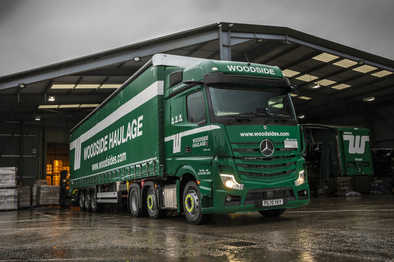 Cutting-edge Mercedes-Benz truck technology delivers on efficiency and ...