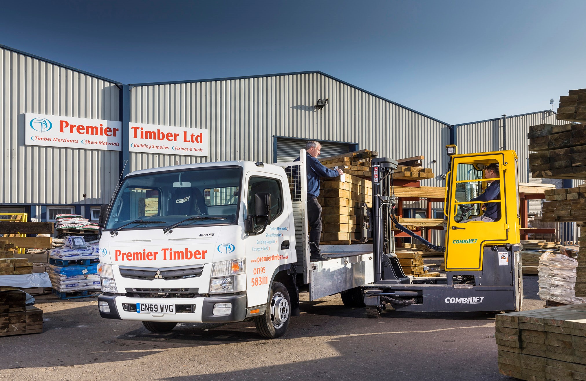 Rugged, reliable FUSO Canters are ‘a cut above’ for Premier Timber