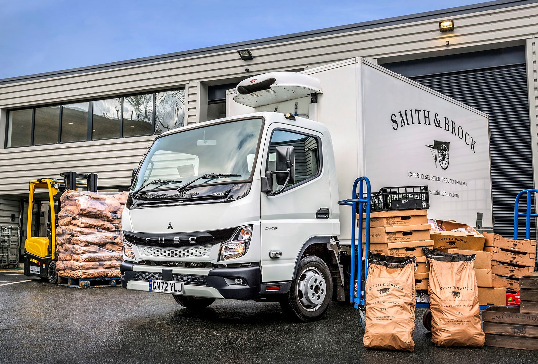 Smith & Brock picks the ‘best of the bunch’ with all-new FUSO Canter ...