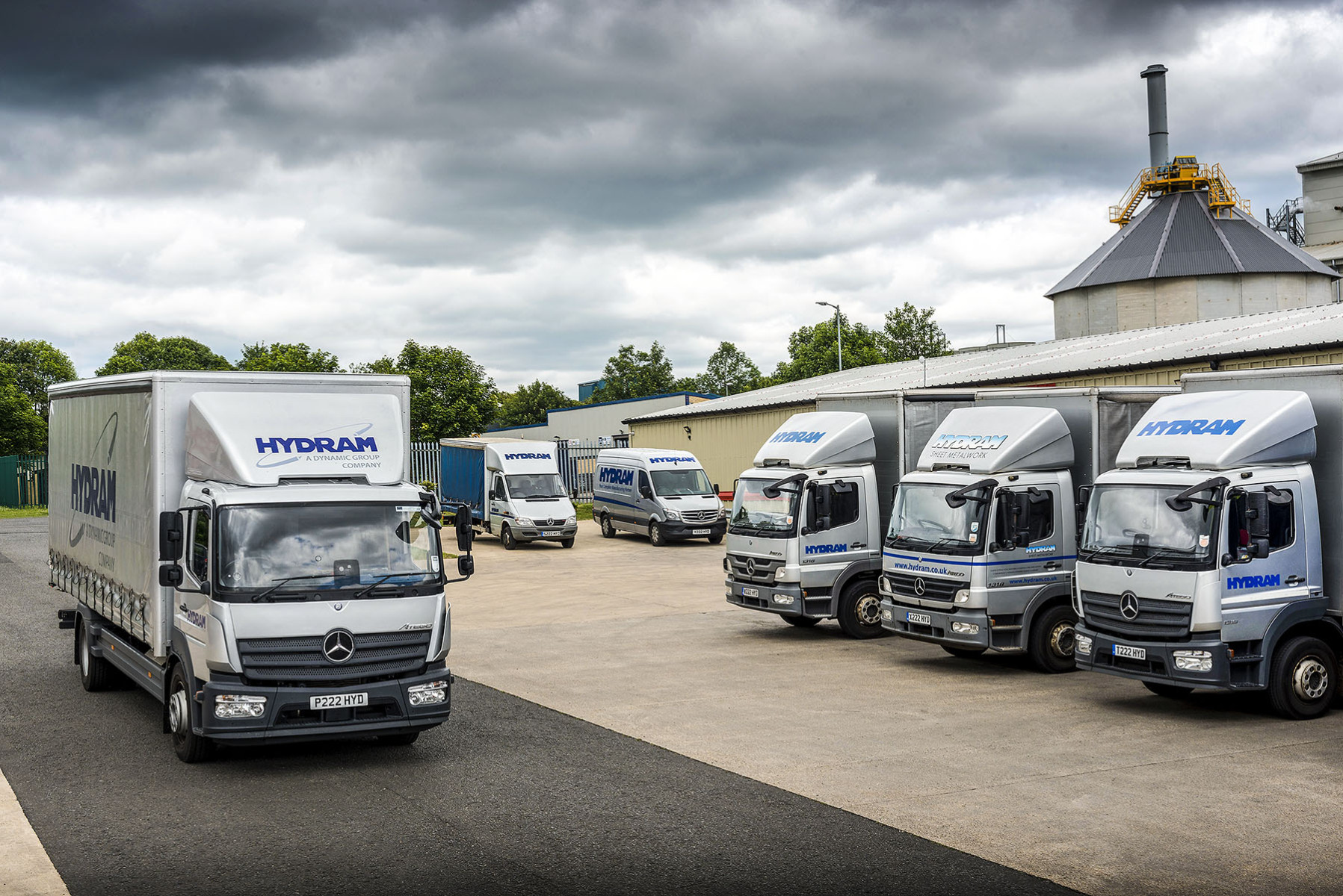 Hydram raises its game with 16-tonne Mercedes-Benz Atego from Bell ...