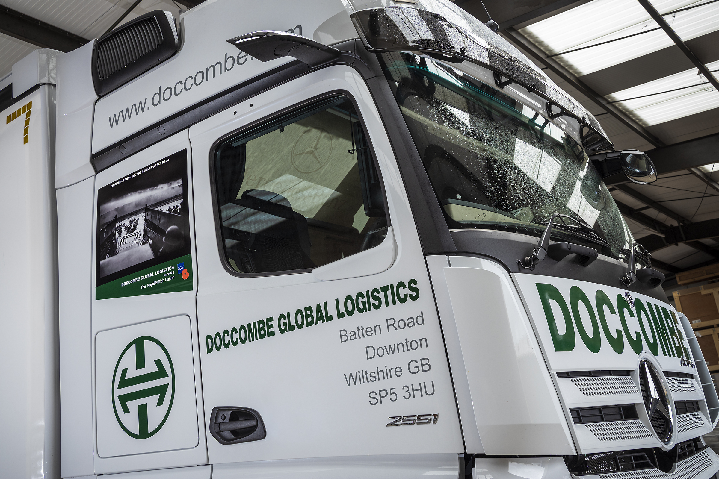Doccombe Global Logistics’ new Mercedes-Benz Actros delivers a tribute ...