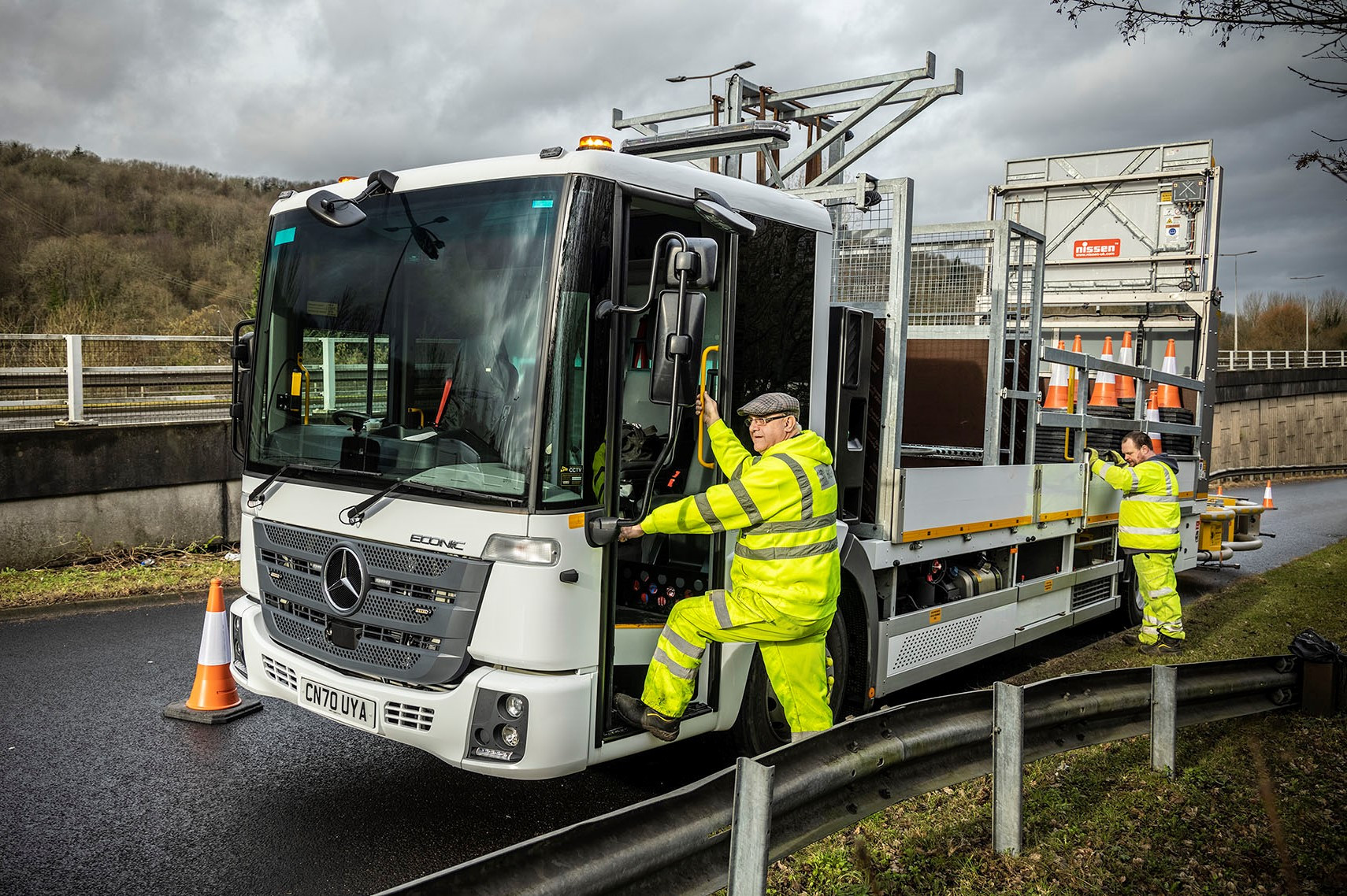 Cardiff Council drives safety with new Mercedes-Benz Econic impact ...