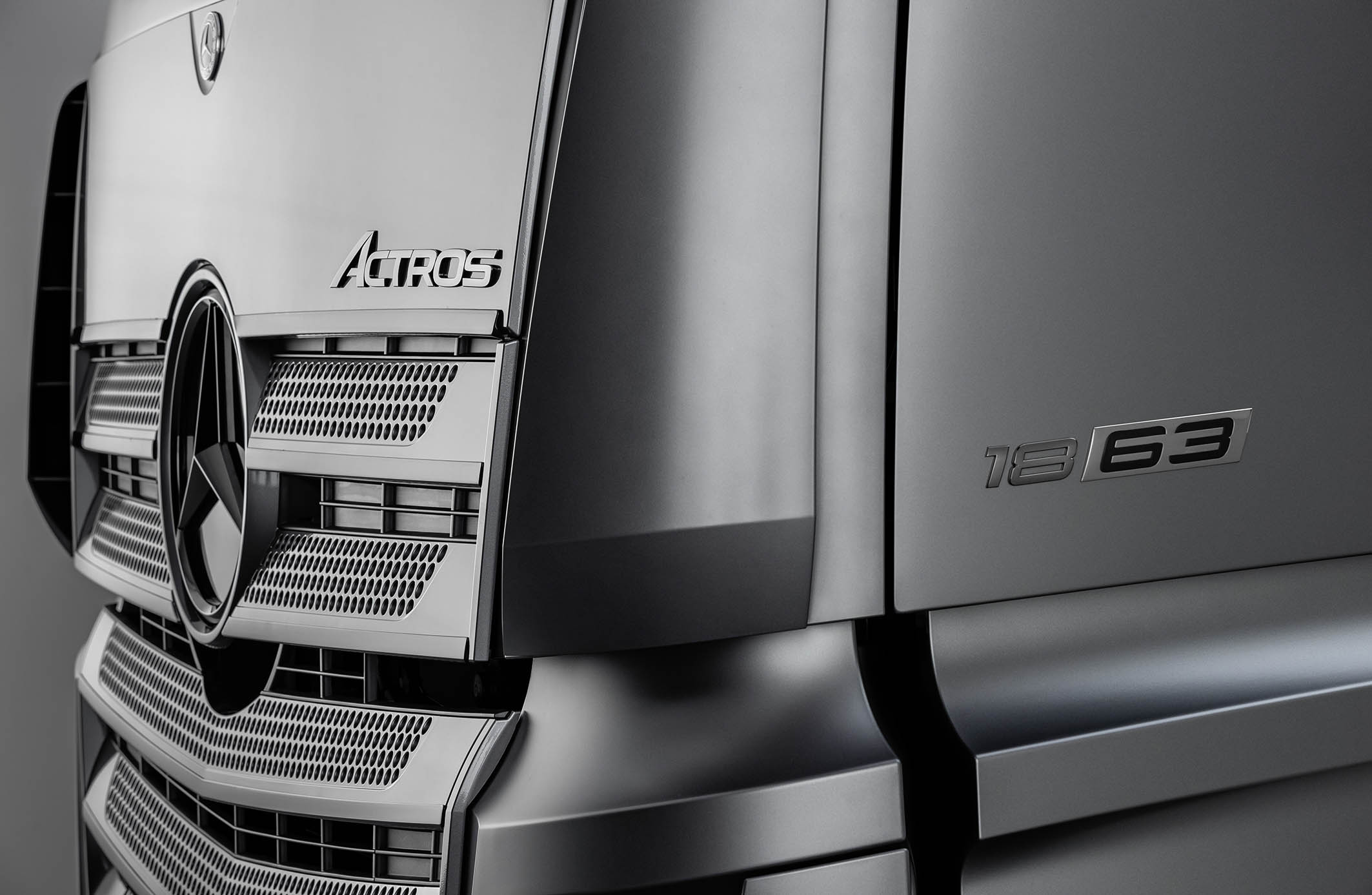 Mercedes-Benz unveils a new long-distance flagship – introducing the ...