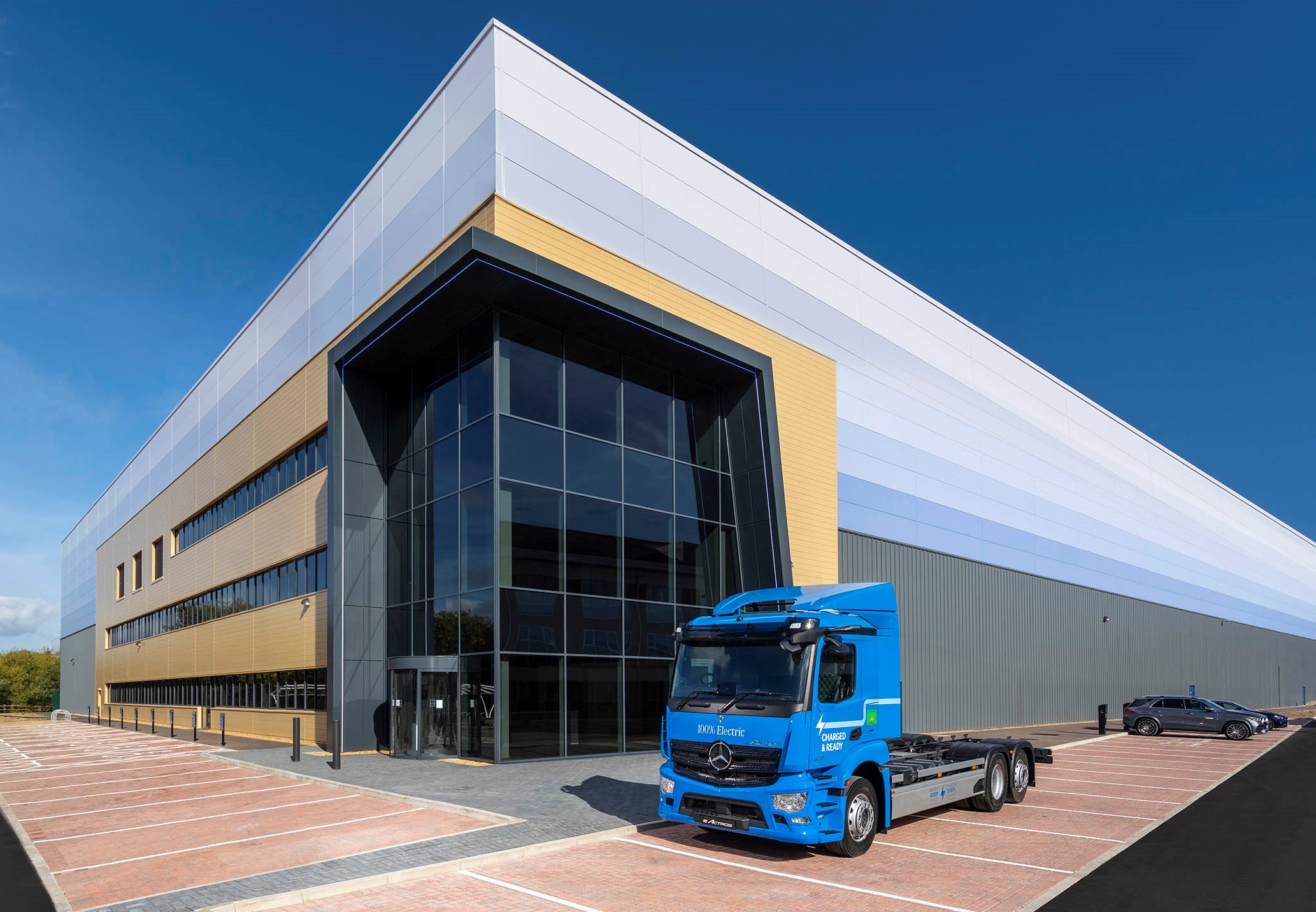 Mercedes-Benz Trucks UK future-proofs its Parts business with state-of ...