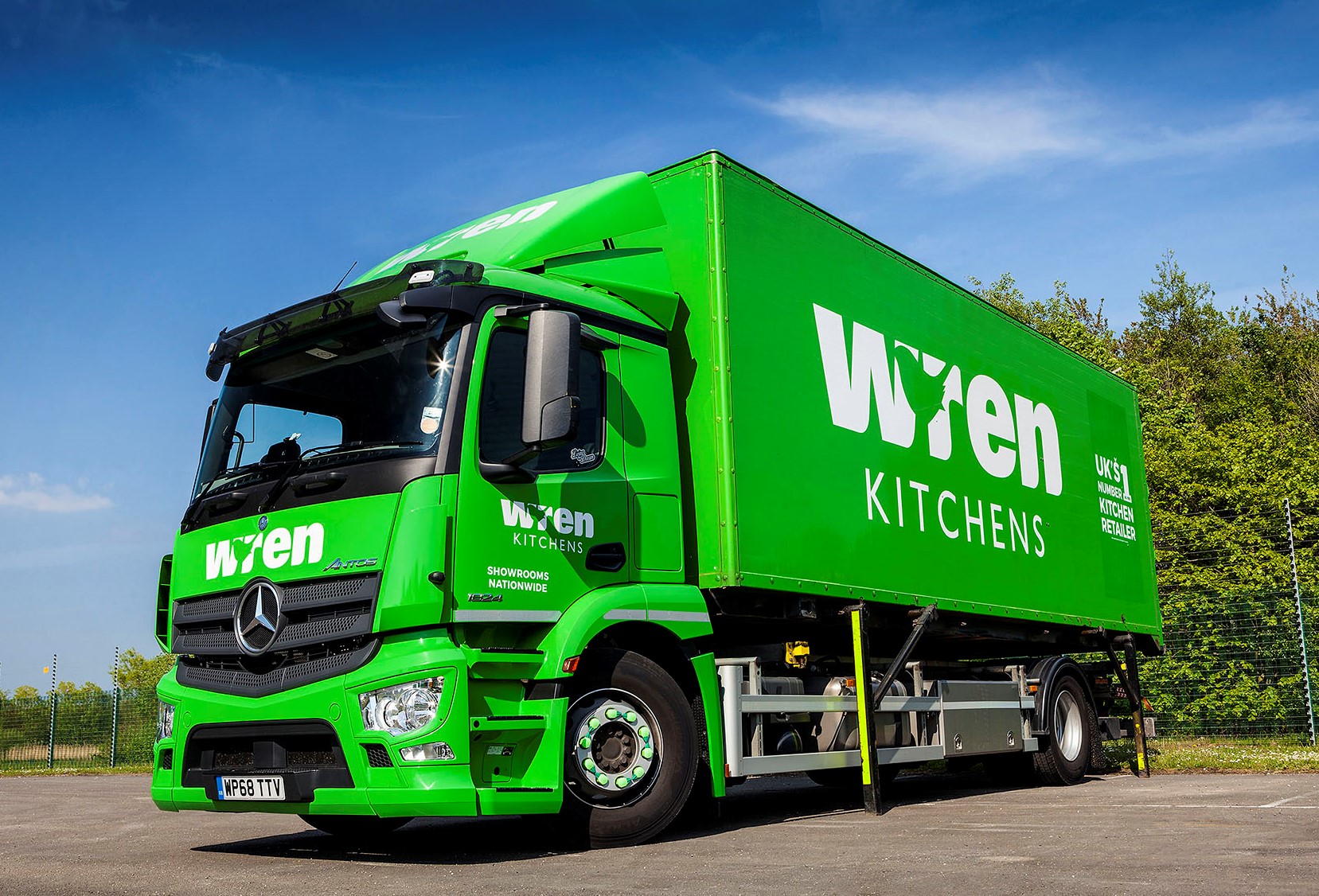 Mercedes-Benz Dealer Rygor Commercials serves up a new fleet of 43 ...