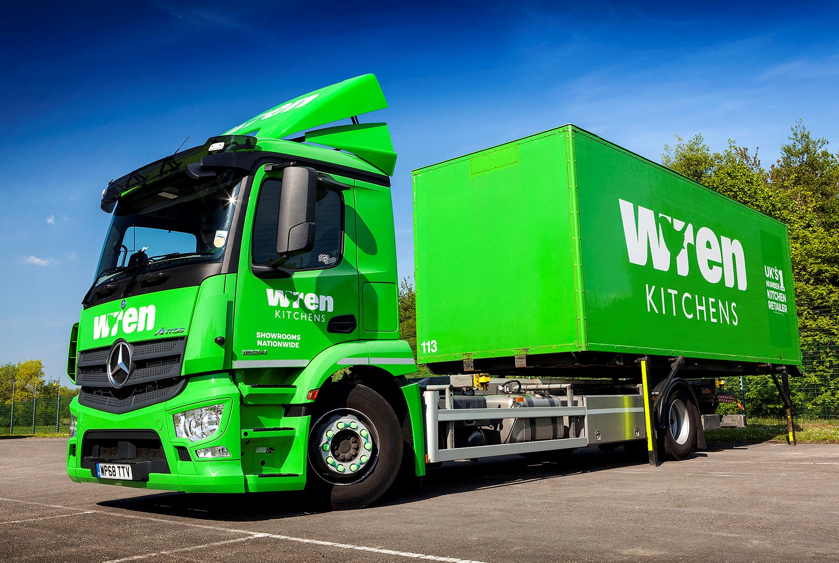Mercedes-Benz Dealer Rygor Commercials serves up a new fleet of 43 ...