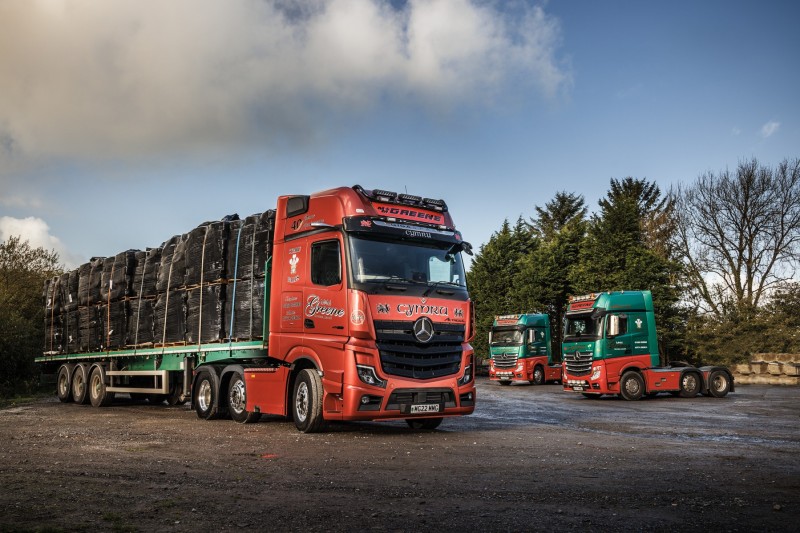 M&M Greene celebrates a ‘red letter day’ with stunning Mercedes-Benz ...