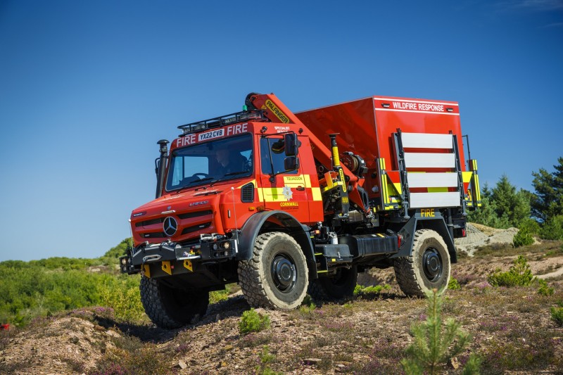 Multi-role Mercedes-Benz Unimog adds flexible, ‘go anywhere’ capability ...
