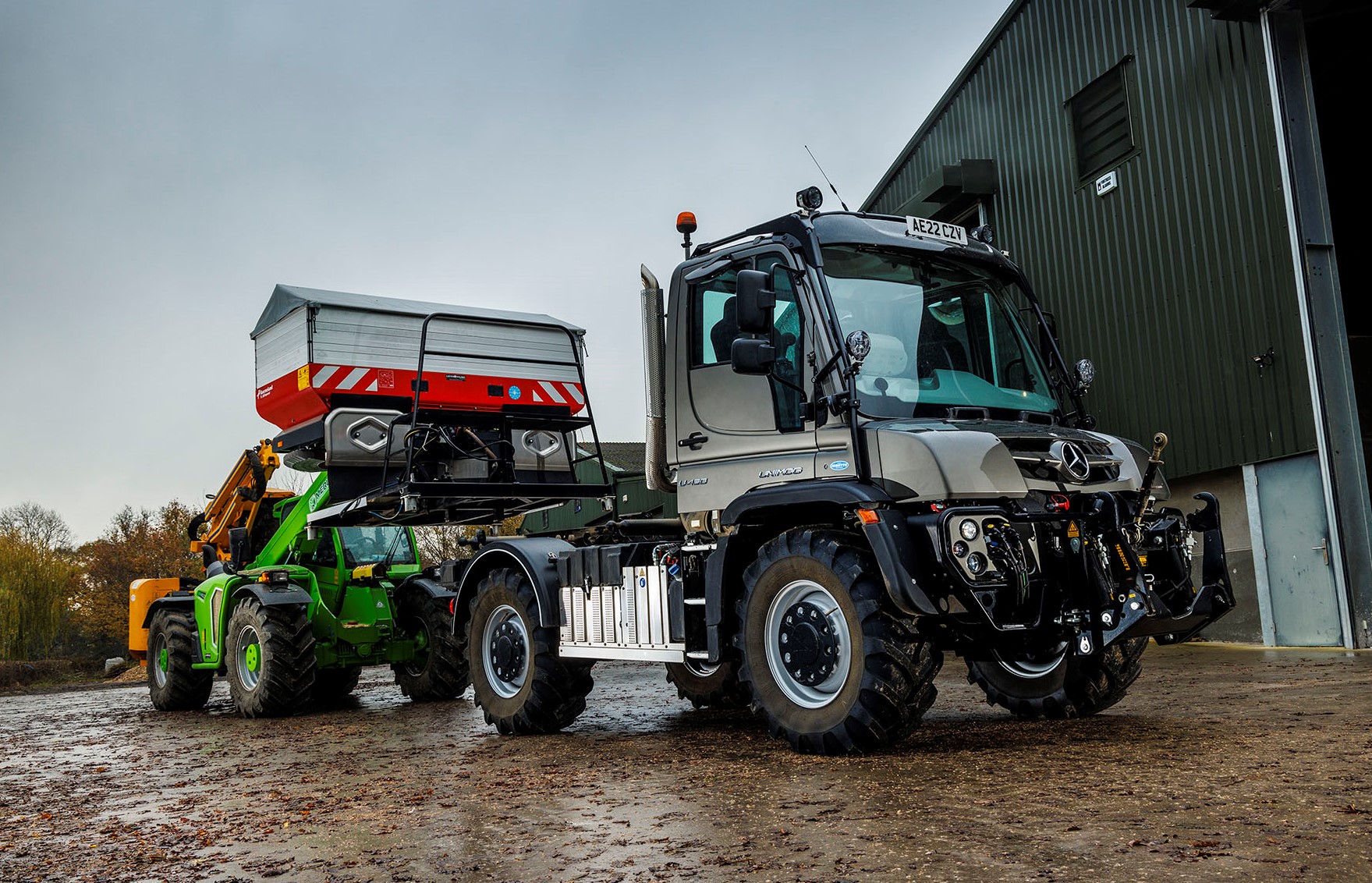 Home Farm (Charlton) Estates’ Mercedes-Benz Unimog steers straight and ...
