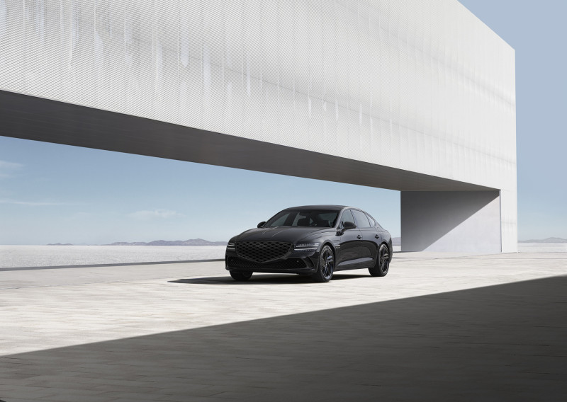 GENESIS G80 BLACK MAKES DEBUT IN KOREA WITH UNDENIABLE PRESENCE