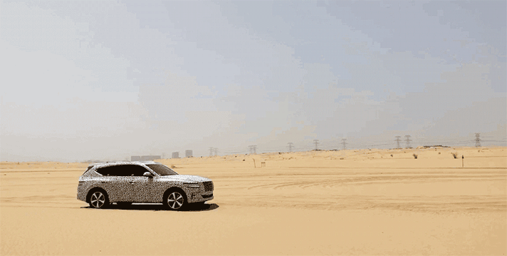 CONQUERING OFF-ROAD DRIVING IN THE GENESIS GV80