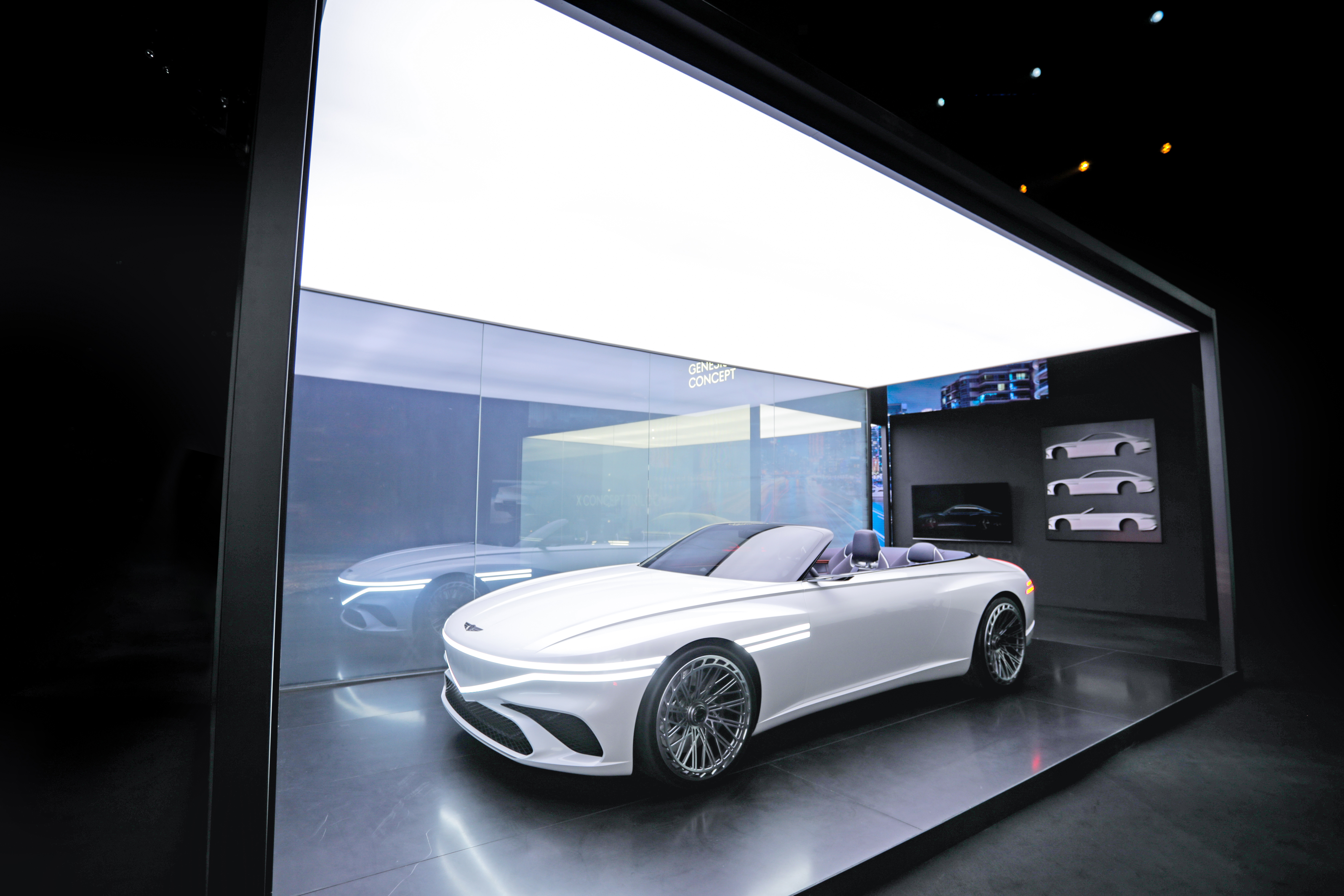 GENESIS UNVEILS X CONCEPT TRILOGY AT DUBAI OPERA