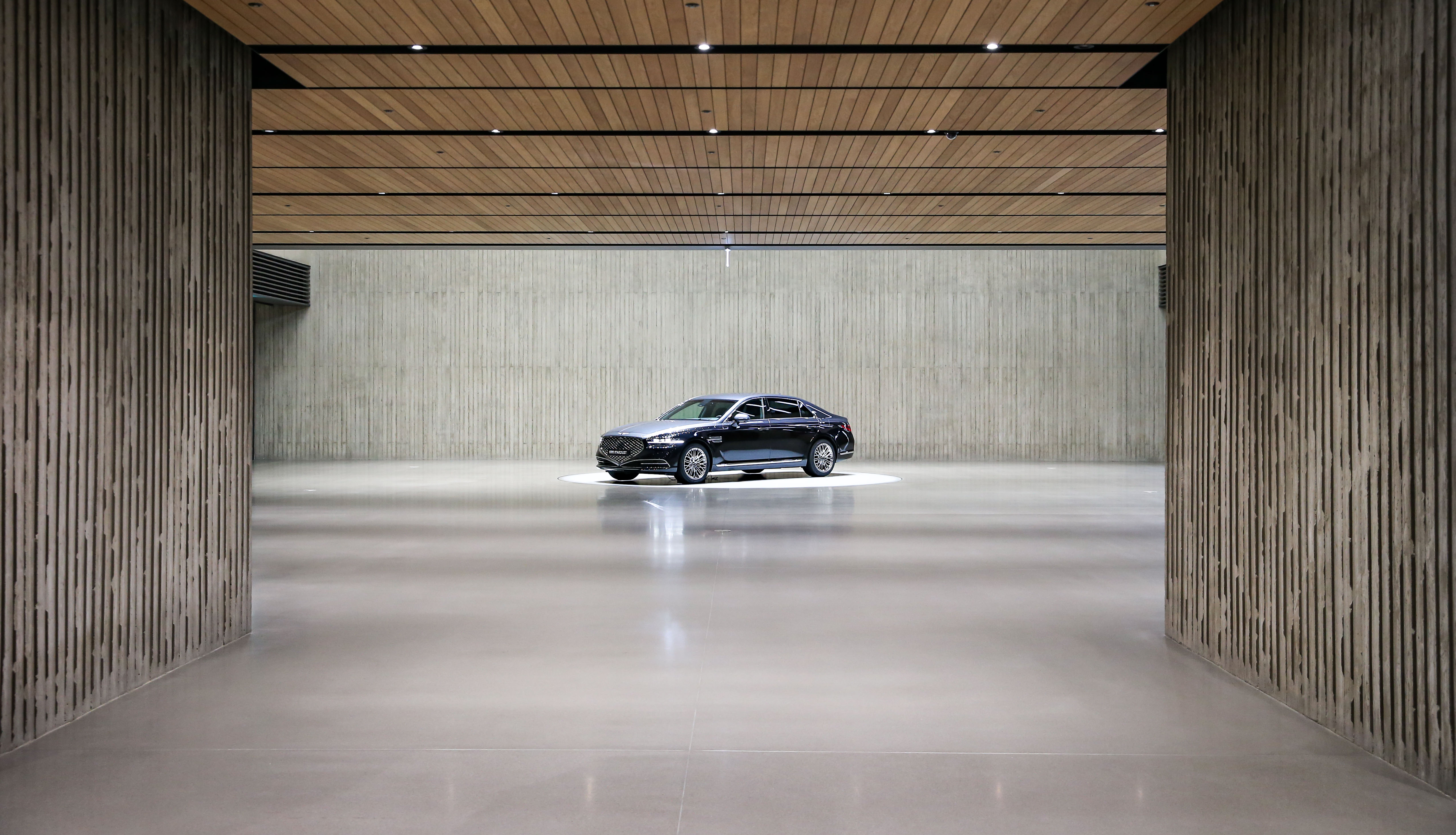 GENESIS SUJI OPENS AS SECOND STANDALONE SHOWROOM