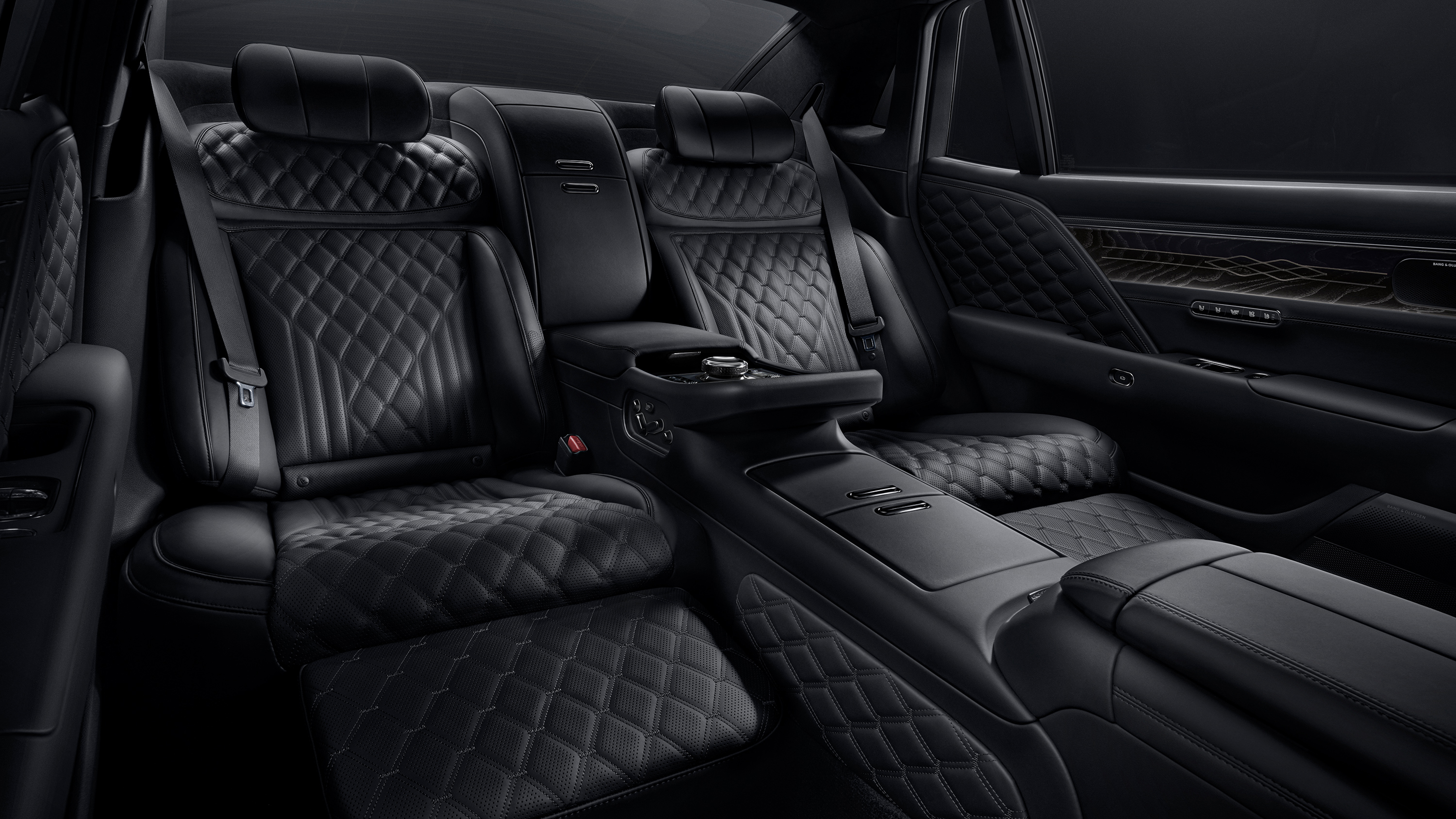 GENESIS G90 LONG WHEEL BASE BLACK DEBUTS IN KOREA